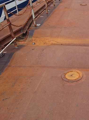 Buckled hull and deck - Saltwater